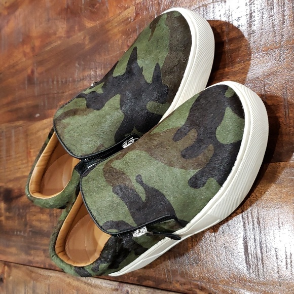 Very Volatile | Shoes | Very Volatile Camo Shoes Nwot | Poshmark